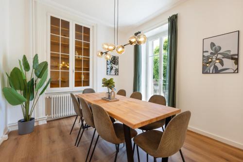 City Views & Spacious Living With Rooftop Terrace - Biel