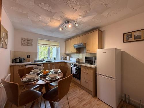 The Old Butchers Flat, Valleys Base, Sleeps 4 - South Wales