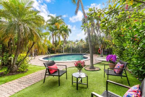 The Jasmine Apartments - Pompano Beach, FL