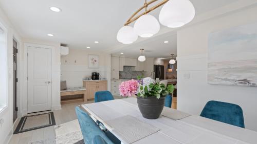 Terrace Apartment At The Rest Pf - Virginia