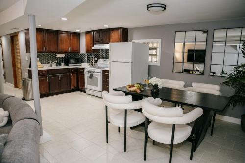 2br Traveler's Favorite • Modern And Clean - Belmont Cragin - Chicago