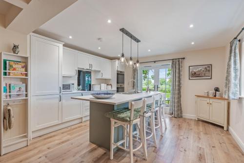 Comfy 3br Village Home For 6 Near Lincoln - Lincoln