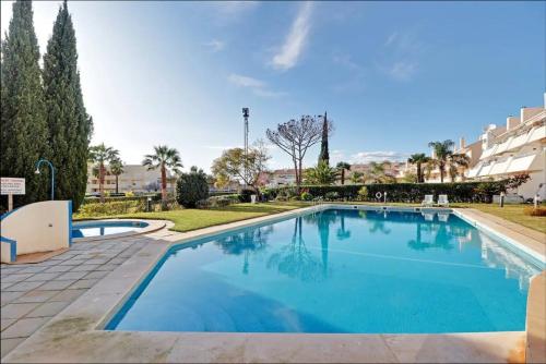 Marina Family Duplex With Pool - Quarteira