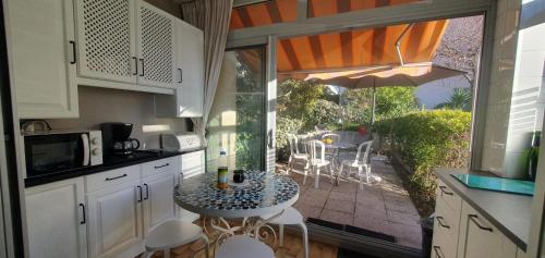 Nice Studio With Terrace Near The Sea - La Seyne-sur-Mer