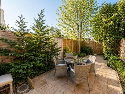 Stylish 4br Battersea Home Garden Parking - London, UK