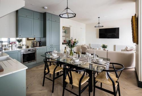 Beautiful Mews House In Notting Hill With A Roof Terrace - Notting Hill