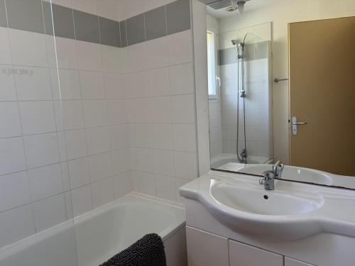 ღ Odyssee - Piscine, Parking & Terrasse - Le Verdon-sur-Mer
