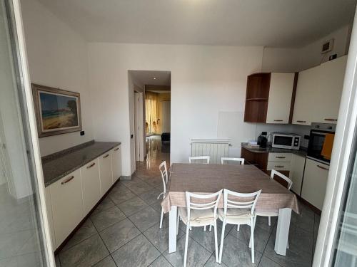500 Meters From The Sea Bright Loft Free Park - Loano