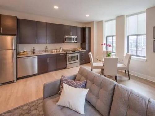Rooftop Pool & Lounge In Downtown Charm Free Indoor Parking - Baltimore, MD