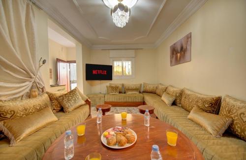 Spacious Private Garden Family 7 Min Corniche - Agadir
