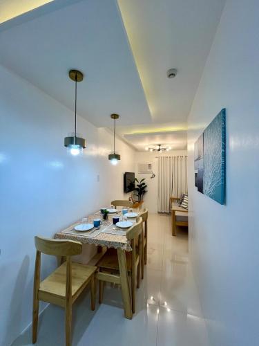 2 Bedroom Condo With Pool, Gym, Near Airport - Puerto Princesa