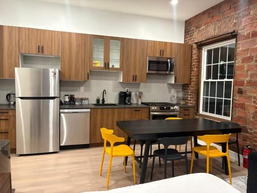 Soho House - 20 Min To Nyc - Breakfast Included- D - Brooklyn, NY