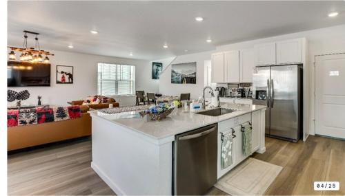 Spacious 4br Home Near Denver & Dia - Thornton, CO