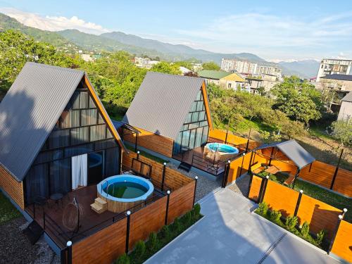 Golden Coast - 巴統