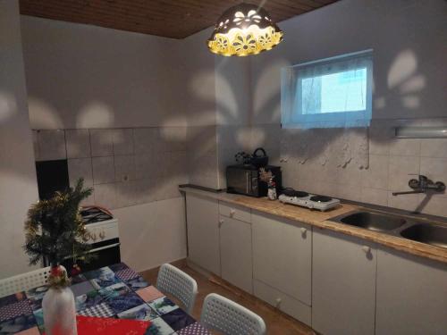Badacsony-balaton Beach Ifjusagi Szallas - Balaton