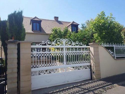 Chic House 15 Minutes Of Paris With Parking - Argenteuil
