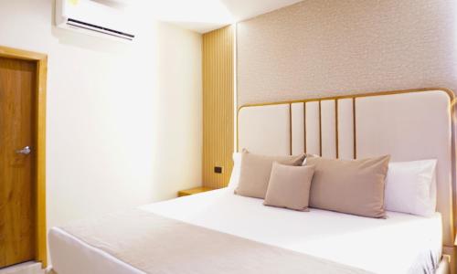 Zumo Hotel Lorica - Lorica