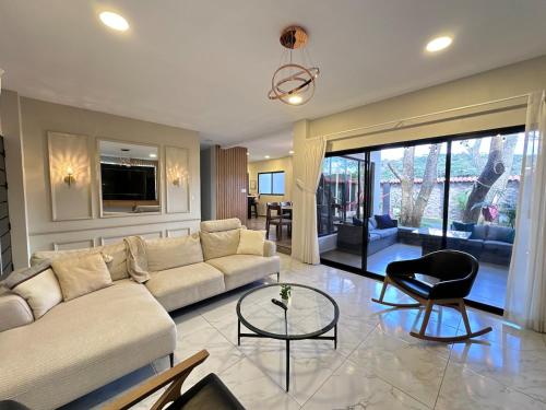 Lux Villa With Private Gym In Nuevo Cuscatlan - San Salvador