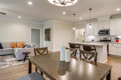Huntsville Home Base W/ Yard + Patio! - Monte Sano State Park, Huntsville