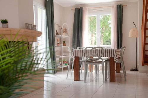 Villa Hawai 8 A 12 Pers Grand Jardin Et Plage A Pied - Pornichet