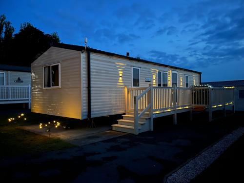 Bang Tidy 261 - Cabin - Wifi - Pool - Sleep 6 - ペイントン