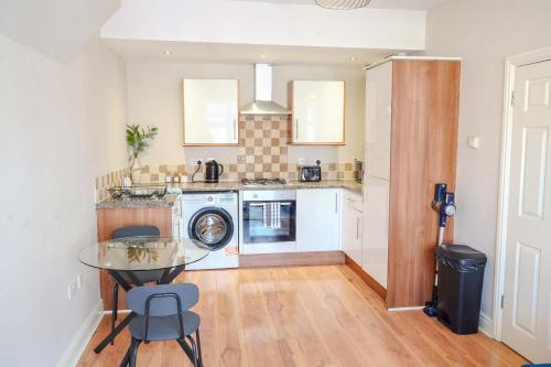 Cosy Flat Near Hp Studio, 20 Mins To Central London - Watford