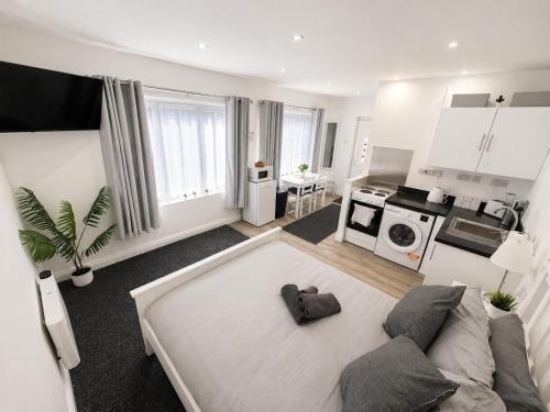 The Studio Room - Basildon