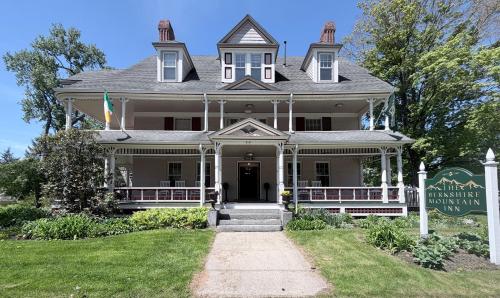 The Berkshire Mountain Inn - Great Barrington, MA