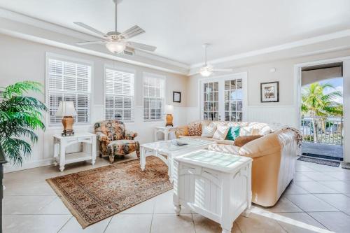 Whitecap Condo Beachfront Splendor - Fort Myers Beach, FL