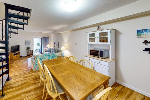 Sea Pines -- 26 Sea Pines Village - Bethany Beach, DE