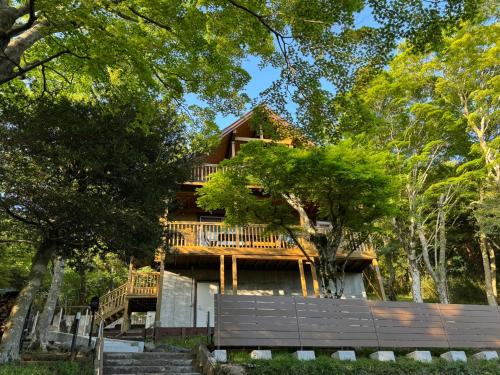P's Wood 元箱根 ー芦ノ湖を望むログハウスー 屋根付Bbq 最大7名 - Hakone