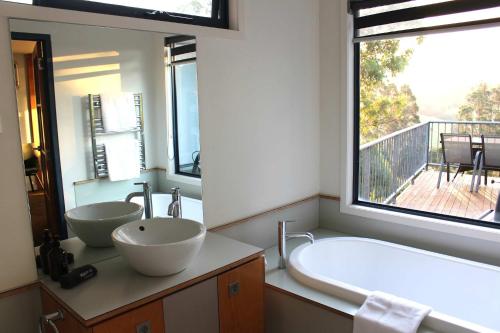 Ridge & Vine At Tamar Ridge Apartments - Launceston