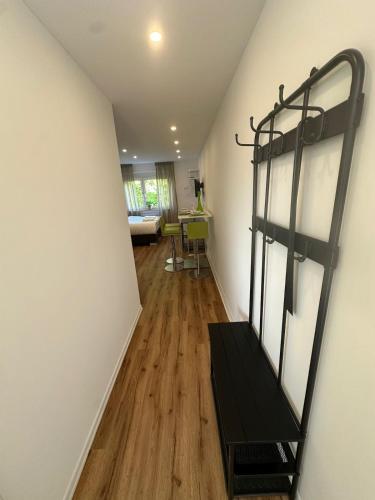 Moderne Studio Wohnung 2 In Saarbrucken Kuche Bad - Saarbrücken