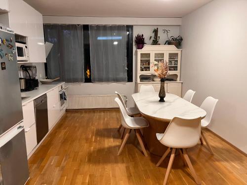 Room In Quiet Family Home - For Women Only - Helsinki