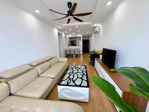 Lovely 2-bedroom Apartment In The City Center - Da Nang
