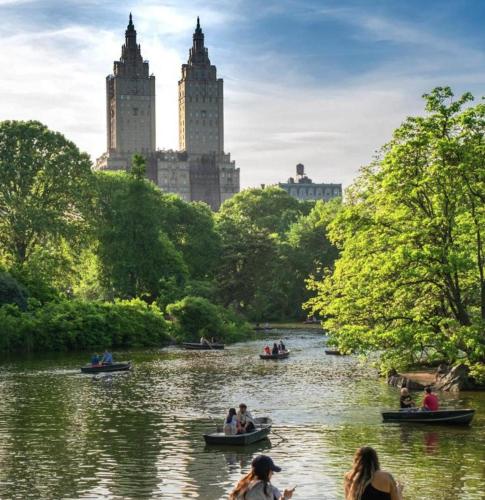 Lavish Columbus Circle Apartment By Central Park & Times Square - New York City