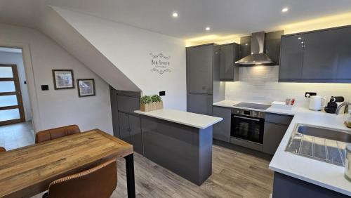 Premium & Distinctive Boutique Semi-detached Home - Derby