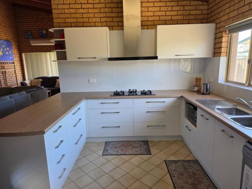 Puggle Palace, 21a Bower Street - Jurien Bay