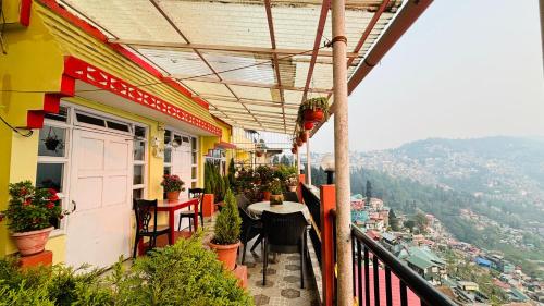 Himshikha Homestay - Darjeeling