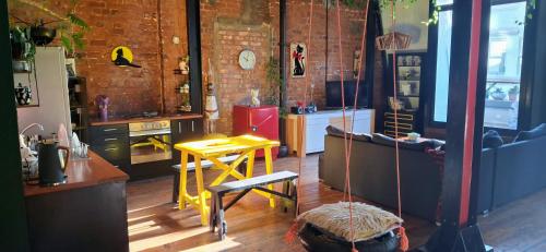 Cat-themed East City Loft Apartment - Kaapstad