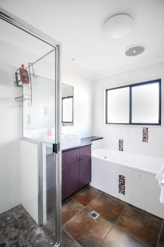 Whitsunstays - Casa Crimson - Mackay