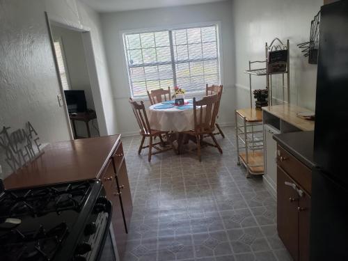 Pete's Place - Quiet Beautiful 3 Bedroom In The Heart Of Tulsa - Osage Casino - Sand Springs