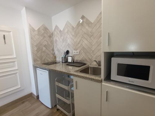 "Estudio Con Balcon" A 9 Min En Metro Del Centro De Sevilla - San Juan de Aznalfarache