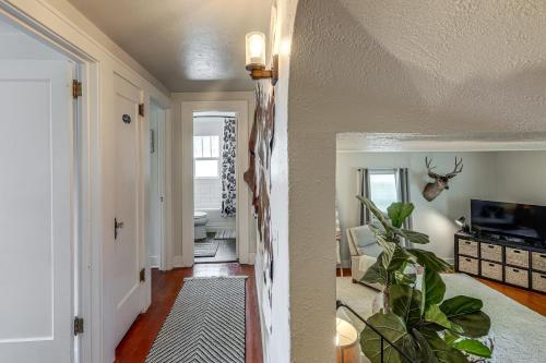 Walkable Family Home In The Heart Of Kalispell - Kalispell, MT