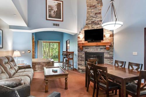 Chula Vista Condo Unit #2145 - Wisconsin Dells, WI