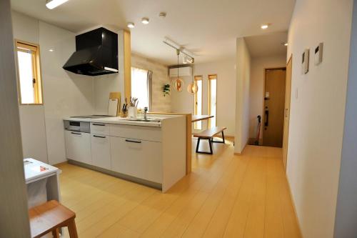 Bacolod Wonder A B Whole House Rental For 6 People - Nikko