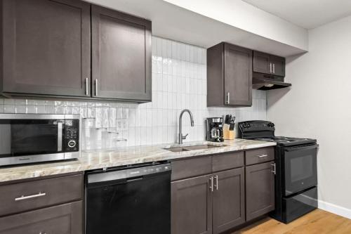 Newly Renovated Unit In Central Spfld #203 - Sangchris Lake State Park, Rochester