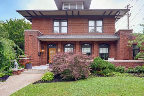 Midtown Jackson - 1900 Brick Craftsman Home - Jackson, TN