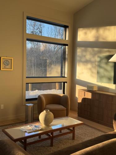 Luxury Catskills Sauna Retreat -Haven On The Manor - Livingston Manor, NY
