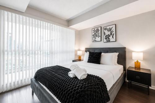 Spacious Skyline 1br & Den Stay - Toronto